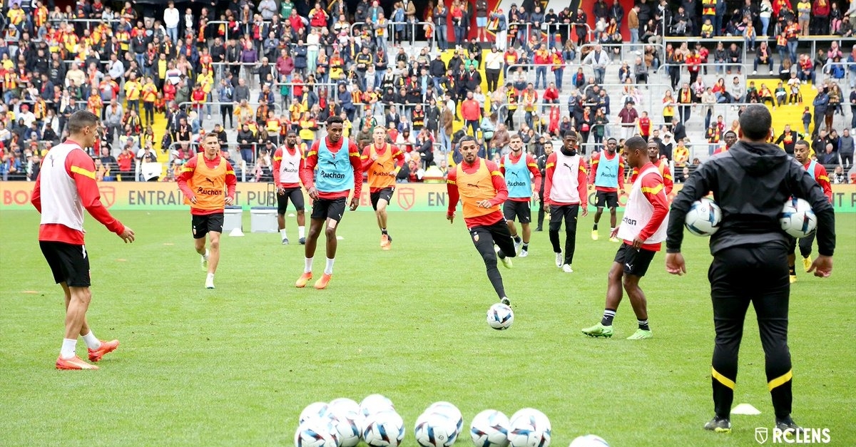 Mercato Lens : Un recrutement envisagé déjà en péril Mercato Lens : Un recrutement envisagé déjà en péril