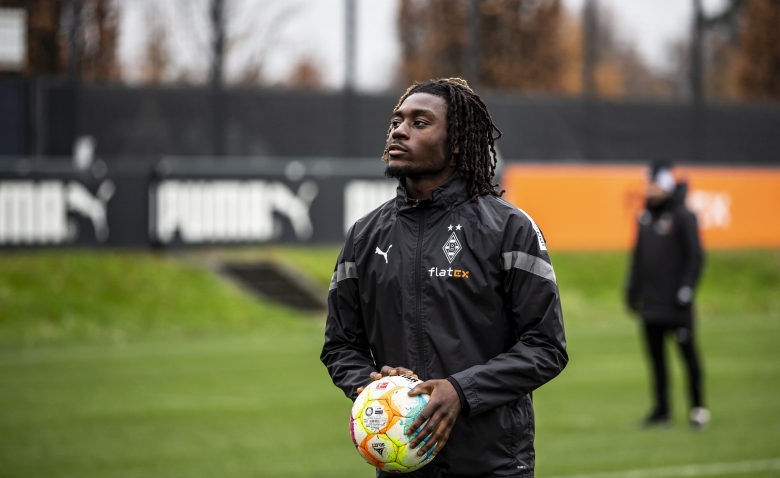 Mercato PSG : Paris face à une concurrence rude pour un grand espoir ...