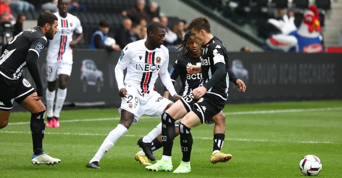 OGC Nice : Une nouvelle stratégie ambitieuse pour la fin de saison