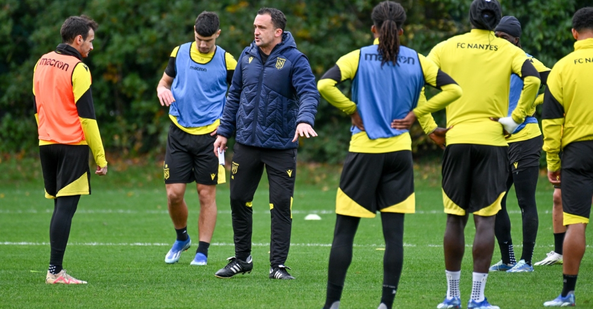 FC Nantes : Une mauvaise nouvelle annoncée aux supporters avant un choc ...