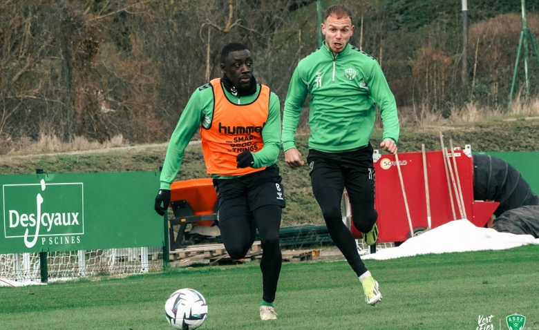 Mercato ASSE : Une signature marque une immense réussite pour les Verts Mercato ASSE : Une signature marque une immense réussite pour les Verts