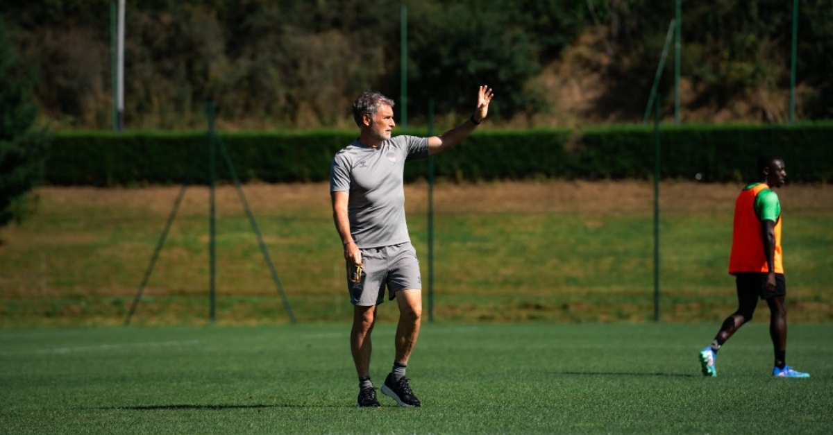 Mercato ASSE : Un échec notable pour une signature majeure Mercato ASSE : Un échec notable pour une signature majeure